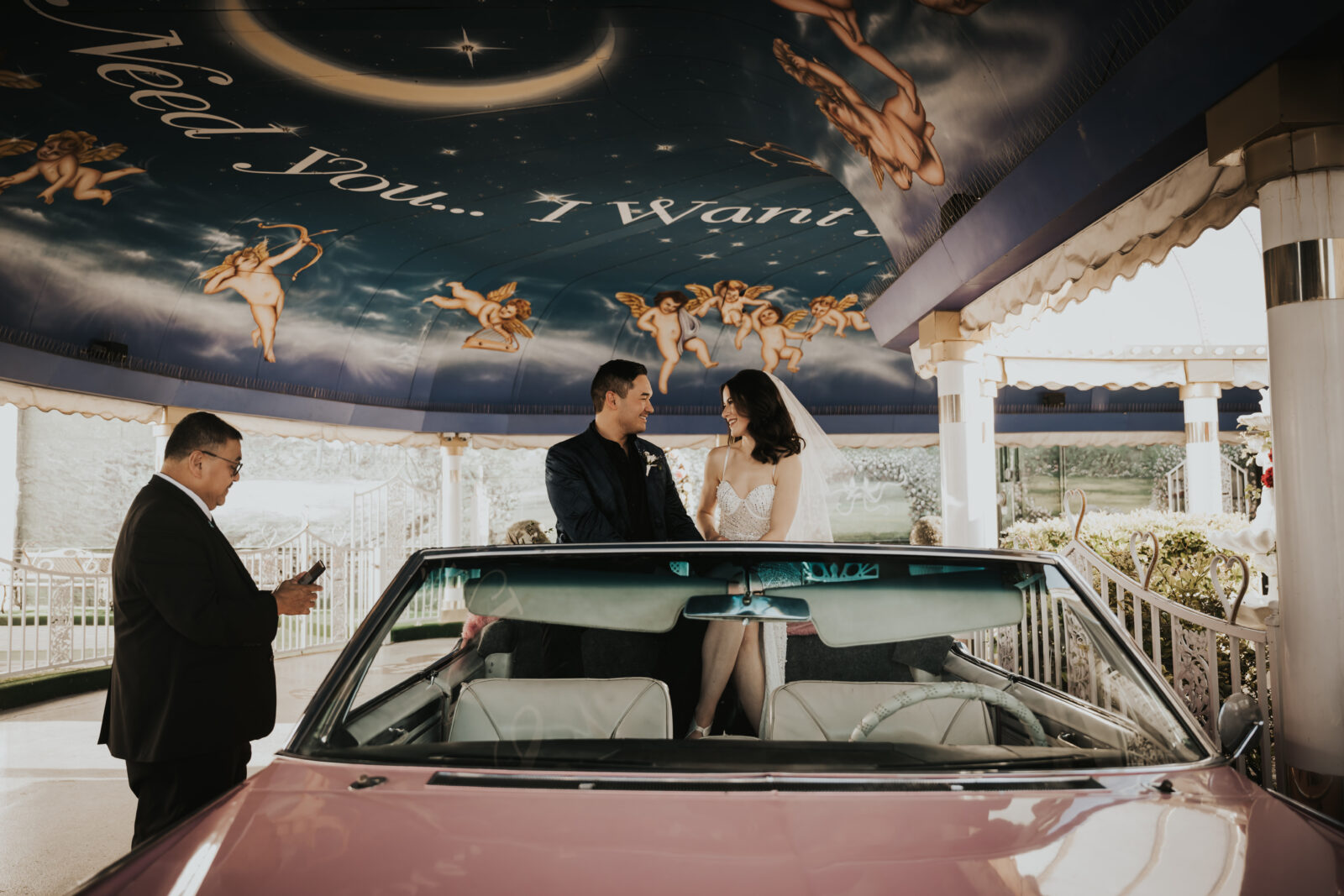 Jenn and Mike: Las Vegas Vow Renewal - Rock N Romance Elopements